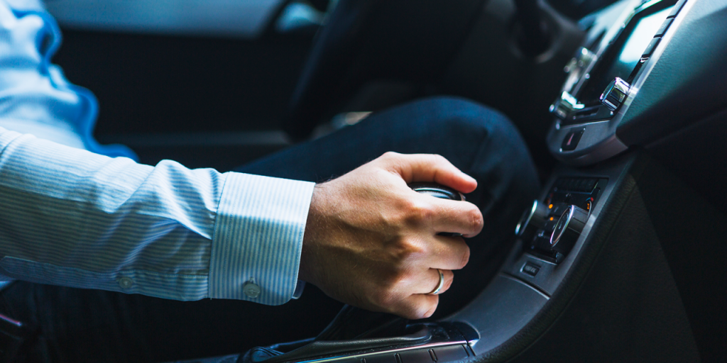 Cómo actuar si el pedal del acelerador se queda pegado | Blog de Motor ...